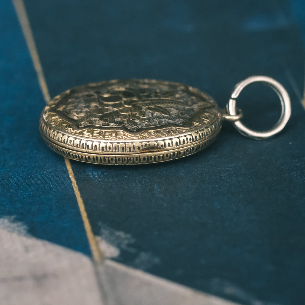 Victorian Engraved Oval Locket – Lost Owl Jewelry