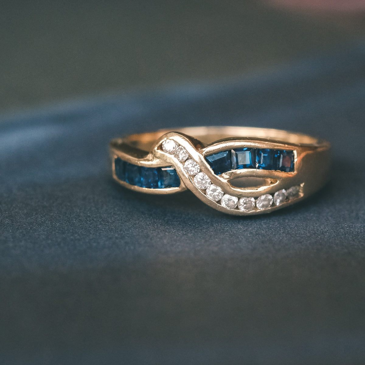 1980s Modernist Infinity Ring – Lost Owl Jewelry